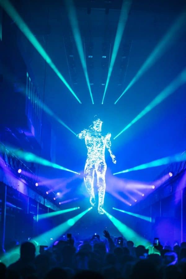 LED Displays For Nightclubs - Resolume - The Growing Trend