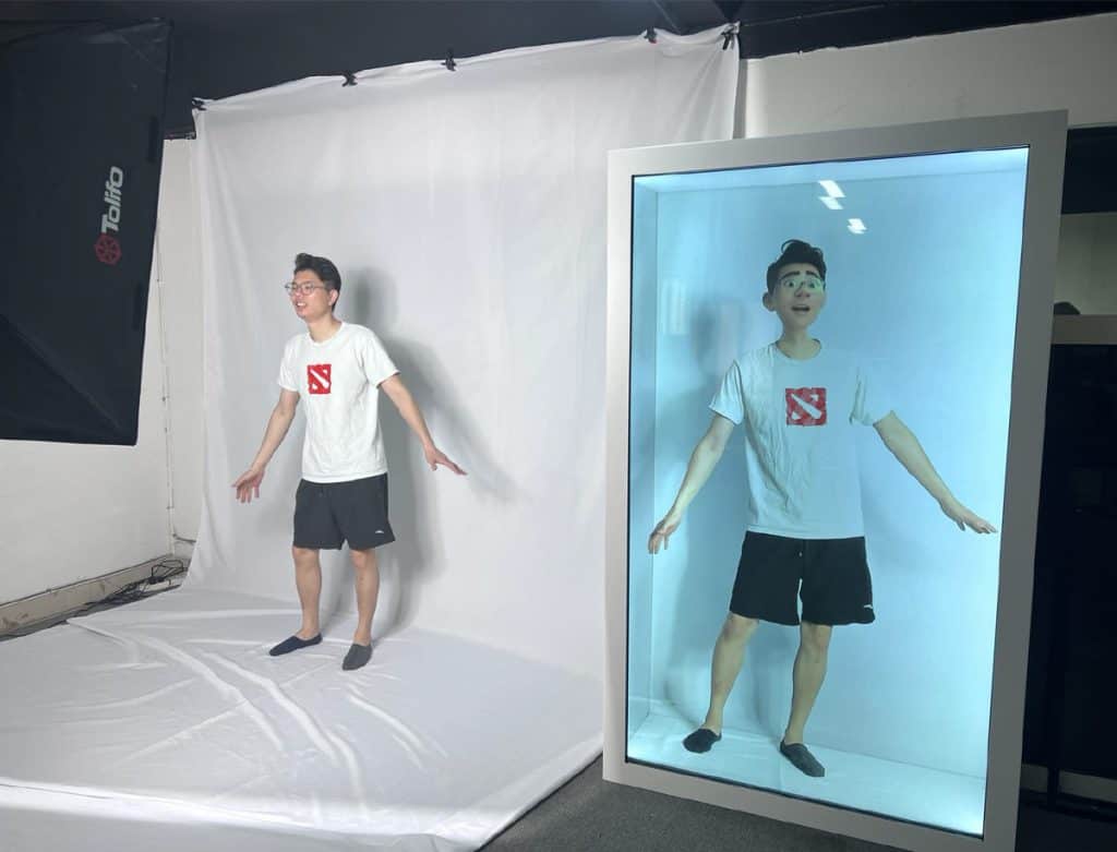 Hologram Box Display | Transparent 3D Showcase | Dynamo LED